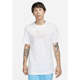 Nike M NSW Club+ BRD PK HBR T-Shirt in Wei&szlig;