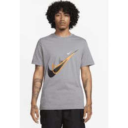 Nike Sportswear Standard Ausgabe Moto T Shirt in Grau