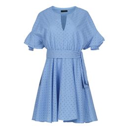 Himmelblaues besticktes Kleid mit gerafften &Auml;rmeln