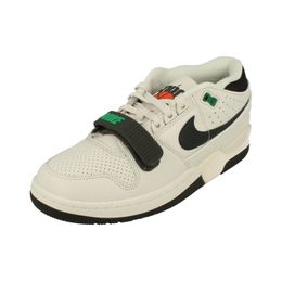 Nike Sneaker Mit Schwarzem Detail Und Wei&szlig;en Details