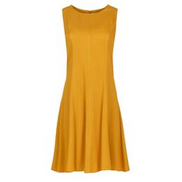 Senffarbenes Cloche-Kleid