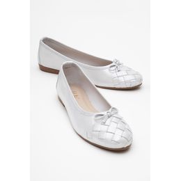 Nopos Leder Cap-Toe Ballerina