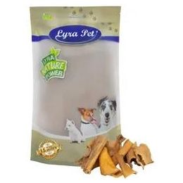 1 kg LYRA PET&reg; Rinderkopfhaut Abschnitte 4 - 8 cm