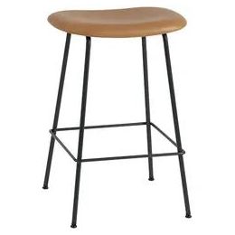muuto Fiber Barhocker ohne R&uuml;ckenlehne, tube base, h&ouml;he 65 cm, refine leder cognac / schwarz