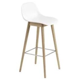 muuto Fiber Barhocker mit R&uuml;ckenlehne, wood base, h&ouml;he 75 cm, natural white / eiche