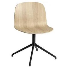muuto Visu Wide Chair, swivel base, eiche natur / schwarz