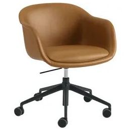 muuto Fiber Conference Armchair, swivel base mit Rollen, refine leder cognac / schwarz
