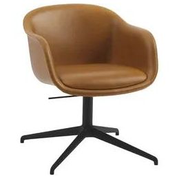 muuto Fiber Conference Armchair, swivel base with return and tilt, refine leder cognac / schwarz