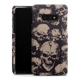DeinDesign Galaxy S10e Handy Premium Case Smartphone Handyh&uuml;lle Schutzh&uuml;lle matt Totenkopf Halloween Gothic Premium Case