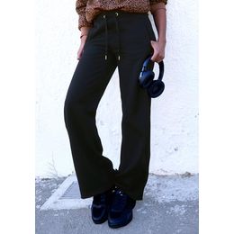 Buffalo Sweathose 'BuffaloRetroRoar152' schwarz Gr. 36/38 f&uuml;r Damen. Mit Logostickerei. Bequem. Nachhaltig.