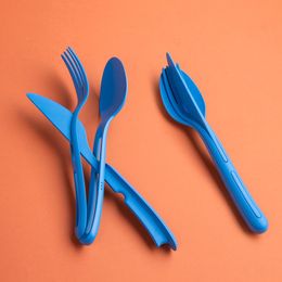 Koziol Klikk To Go zusammensteckbar Besteck Set 3 teilig strong blue - Campingbesteck