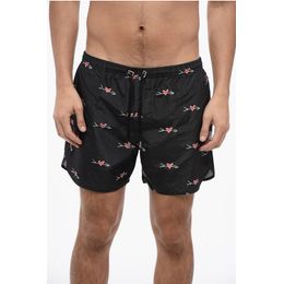 Neil Barrett Bedruckte ALL-OVER CUPID Badeshorts in Nero, Rosso