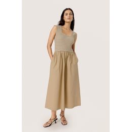 Soaked in Luxury Jerseykleid Feminine Form beige