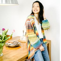 Anleitung 364/1, Quergestrickter Cardigan aus Shiva von Rellana Garne