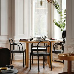 IKEA STOCKHOLM 2025 / STOCKHOLM 2025 Tisch und 4 Armlehnst&uuml;hle