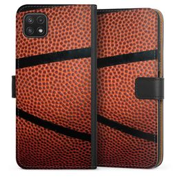DeinDesign Galaxy A22 5G Handy Klapph&uuml;lle Handyh&uuml;lle aus Kunst Leder schwarz Flip Case Sports Ball Basketball Sideflip mit langer Lasche
