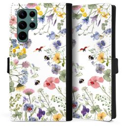 DeinDesign Galaxy S22 Ultra Handy Klapph&uuml;lle Handyh&uuml;lle aus Kunst Leder schwarz Flip Case Flowers Bee Muster Sideflip mit langer Lasche