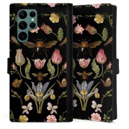 DeinDesign Galaxy S22 Ultra Handy Klapph&uuml;lle Handyh&uuml;lle aus Kunst Leder schwarz Flip Case Flower Wreath Bee Blossom Sideflip mit langer Lasche