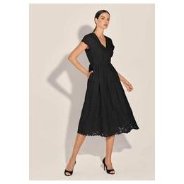 Madeleine Mode Midikleid MADELEINE "Spitzenkleid Spitzenkleid mit kurzen &Auml;rmeln und weitem Rock", Damen, Gr. 38, N-Gr, schwarz, Obermaterial: 100% Baumwolle CO (CMIA)., Modern, ausgestellt, V-Ausschnitt, Kleider Midikleid