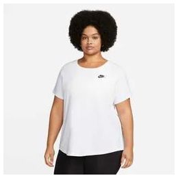 T-Shirt Nike SPORTSWEAR "CLUB ESSENTIALS WOMEN'S T-SHIRT (PLUS SIZE)", Damen, Gr. 2X (52/54), wei&szlig;, Obermaterial: 100% Baumwolle, Shirts T-Shirt, etwas weiterer Schnitt, k&uuml;rzere L&auml;nge am Body, sportlicher Stil
