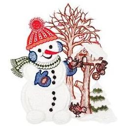 Fensterbild "Fensterbild "Schneemann mit Vogelhaus" farbig", wei&szlig; (bunt), B:20cm H:26cm, Polyester, W. REUTER & SOHN - PLAUENER SPITZE, Fensterbilder
