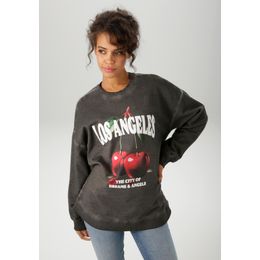 Sweatshirt Aniston CASUAL, Damen, Gr. 44/46, grau (anthrazit, wei&szlig;, rot, gr&uuml;n, schwarz), angeraute Sweatware, Obermaterial: 100% Baumwolle, Abriebeffekte, bedruckt, oversize Po-bedeckend, Rundhals, Rippb&uuml;ndchen, Sweatshirts Sweatshirt, mit knackigen Kirschen und Schriftz&uuml;gen bedruckt
