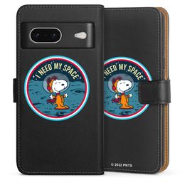 DeinDesign Google Pixel 7 Handy Klapph&uuml;lle Handyh&uuml;lle aus Kunst Leder schwarz Flip Case Peanuts Snoopy Weltall Sideflip mit langer Lasche