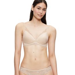 B&uuml;gelloser BH Triumph "Amourette Charm", Damen, Gr. 80, Cup A, beige (creamy dream), Microtouch, Obermaterial: 47% Polyamid, 36% Polyester, 17% Elasthan, BHs, Stretch-Spitze, tiefer V-Ausschnitt, weich, leichte Polsterung