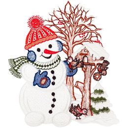 Fensterbild "Fensterbild "Schneemann mit Vogelhaus" farbig", wei&szlig; (bunt), B:20cm H:26cm, Polyester, W. REUTER & SOHN - PLAUENER SPITZE, Fensterbilder