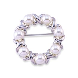 Brosche Firetti "Schmuck Geschenk Ansteckschmuck Perlenbrosche", wei&szlig; (metallfarben, wei&szlig;), Broschen, Damen, Metall, Brosche, mit Glasperle