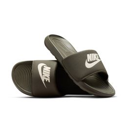 Badesandale Nike Sportswear "VICTORI ONE SLIDE", Herren, Gr. 47,5, cargo khaki, sail, cargo khaki, Schuhe Schlappen Badelatschen Pantolette, Badelatschen