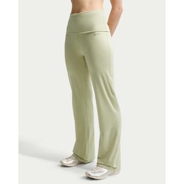 Sporthose Nike Sportswear "W NK FLARED PANT GLS", Damen, Gr. L, N-Gr, olive aura, Obermaterial: 89% Polyester, 11% Elasthan, Hosen Sporthose, ausgestelltes Bein, sportlicher Stil
