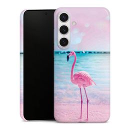 DeinDesign Galaxy S24+ Handy Premium Case Smartphone Handyh&uuml;lle Schutzh&uuml;lle gl&auml;nzend Beach Tropical Flamingo Premium Case