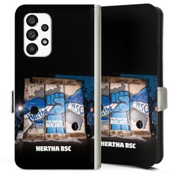 DeinDesign Galaxy A53 5G Handy Klapph&uuml;lle Handyh&uuml;lle aus Kunst Leder wei&szlig; Flip Case Hertha Bsc Wall Official Licensed Product Sideflip mit Lasche