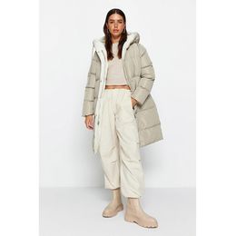Trendyol Wende-Wintermantel in Creme/ Hellgr&uuml;n - 67% | Gr&ouml;&szlig;e M | Damenjacken