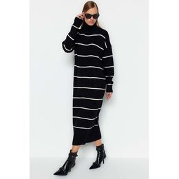 Trendyol Kleid in Schwarz/ Wei&szlig; - 48% | Gr&ouml;&szlig;e M | Damen-kleider
