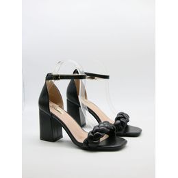 Bellucci Sandaletten in Schwarz - 55% | Gr&ouml;&szlig;e 38 | Damen-sandalen