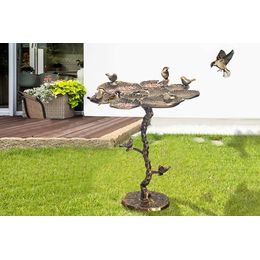 Riess Ambiente In- und Outdoor Beistelltisch BIRDS 65cm messing antik Blatt-Design wetterfest Vogel-Skulptur Riess-Ambiente Glamour