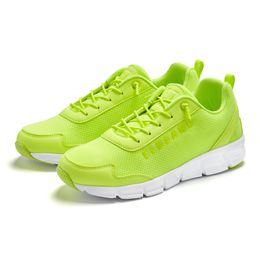 Sneaker ELBSAND "Halbschuh, Freizeitschuh, Schn&uuml;rhalbschuh, Turnschuh, Slip-On-Sneaker", Herren, Gr. 38, neongelb, Obermaterial: 80% Textilmaterial, 20% Lederimitat. Decksohle: 100% Textilmaterial. Futter: 100% Textilmaterial. Laufsohle: 100% Synthetik, unifarben, Schuhe Sneaker, im sportiven Look mit ultraleichter Sohle, Unisex