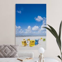 Bilderwelten Akustikbild | Wandbild schallabsorbierend - Langeoog Strandk&ouml;rbe am Sandstrand