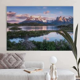 Bilderwelten Akustikbild | Wandbild schallabsorbierend - Chile Patagonischer Bergsee in D&auml;mmerung