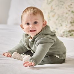 Strickjacke MaxiMo, Jungen, Gr. 74/80, gr&uuml;n (tee), Feinstrick, Obermaterial: 100% Baumwolle, unifarben, ohne Ausschnitt, Rippb&uuml;ndchen, Strickjacken Strickjacke, Baumwolle, mit Kapuze, zum Kn&ouml;pfen