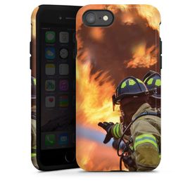 DeinDesign iPhone SE (2020) Handy Panzer Handyh&uuml;lle robuste Outdoor H&uuml;lle Schutzh&uuml;lle gl&auml;nzend Fire Fighter Life Saver Fire Fighters Tough Case