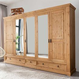 Pharao24.de Kiefer Schlafzimmerschrank in Eichefarben gebeizt und ge&ouml;lt 310 cm breit 310x215x62 cm Pharao24