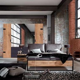 Pharao24.de Komplettschlafzimmer Industriestil in Plankeneiche NB Schwarzgrau (vierteilig)