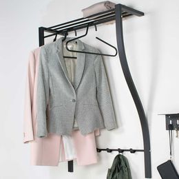 Pharao24.de H&auml;ngende Garderobe in Schwarz Stahl