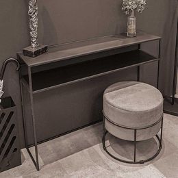 Pharao24.de Garderobentisch mit Metall Oberfl&auml;che modernem Design