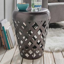 Pharao24.de Beistelltisch Wohnzimmer aus Metall Industrie und Loft Stil