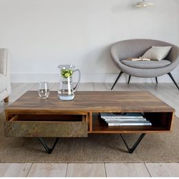 Pharao24.de Wohnzimmertisch Sofatisch aus Massivholz in modernem Design
