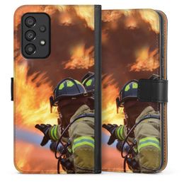 DeinDesign Galaxy A33 5G Handy Klapph&uuml;lle Handyh&uuml;lle aus Kunst Leder schwarz Flip Case Fire Fighter Life Saver Fire Fighters Sideflip mit langer Lasche